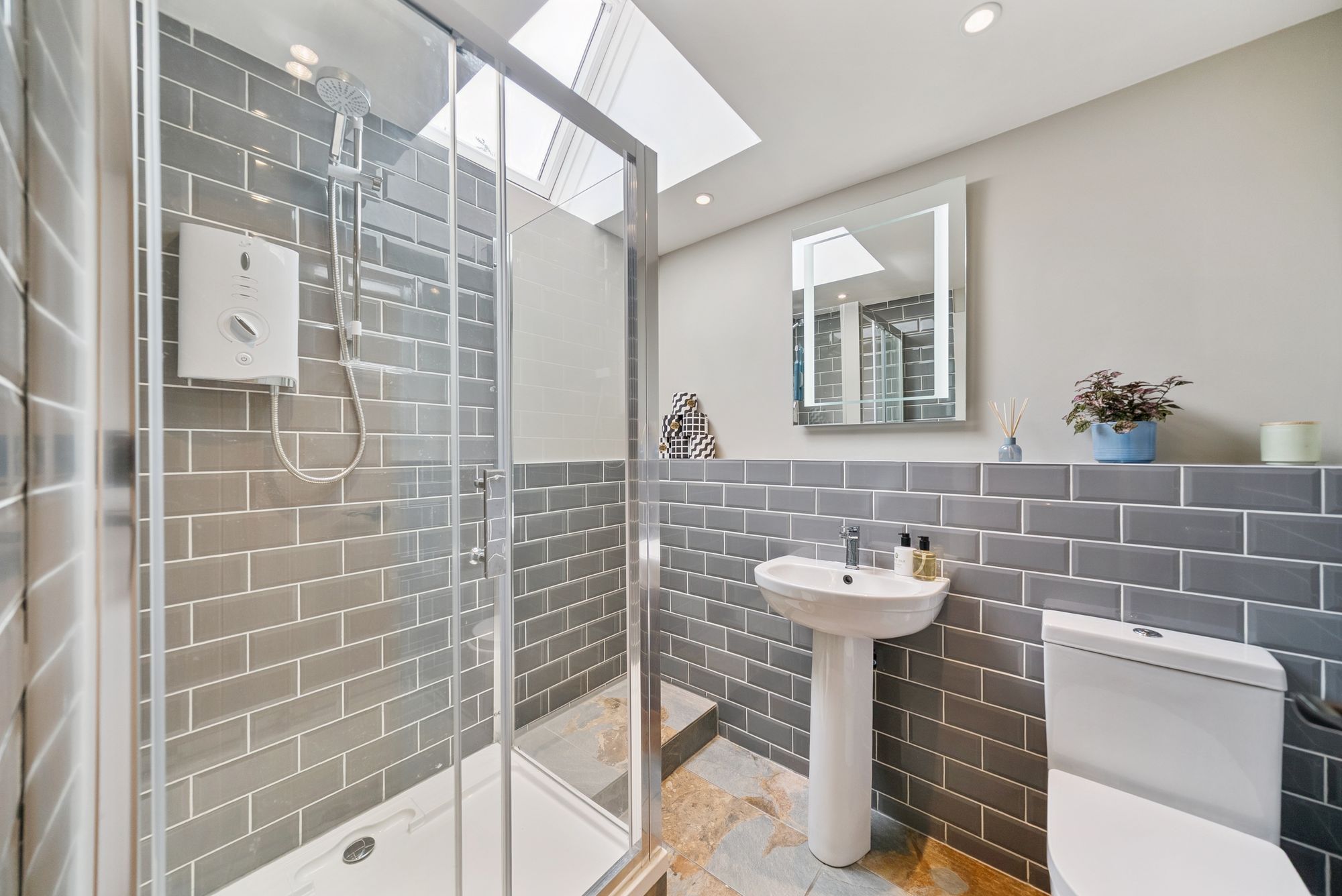 Montgomery Street, Eaglesham, G76 – Clyde Property Ltd