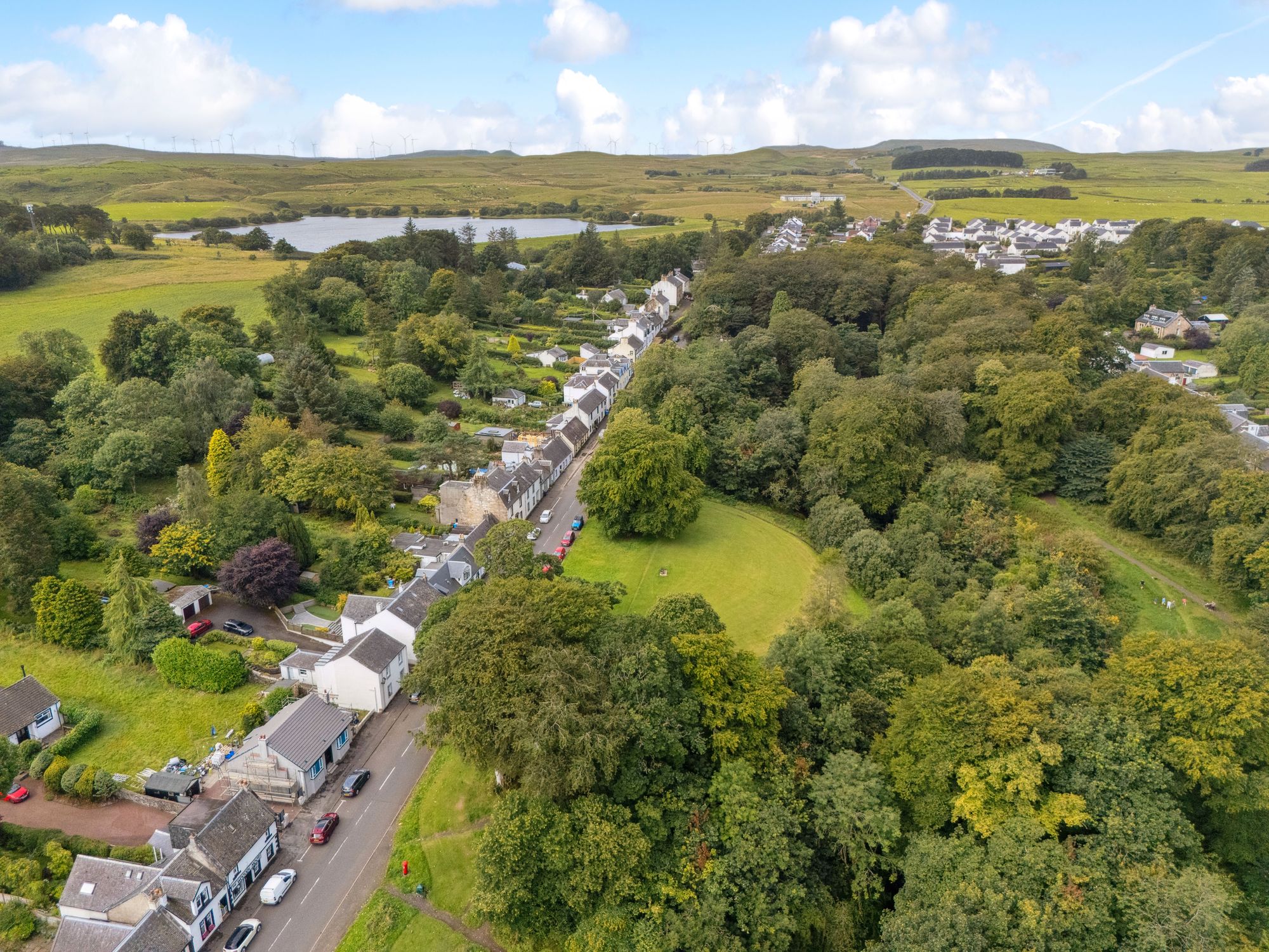 Montgomery Street, Eaglesham, G76 – Clyde Property Ltd