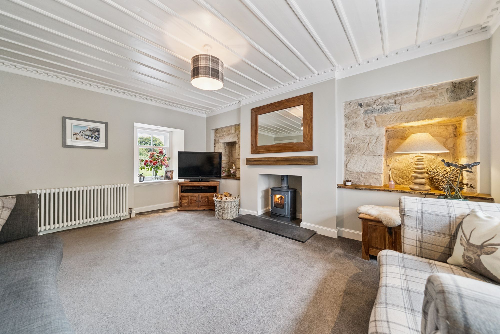 Montgomery Street, Eaglesham, G76 – Clyde Property Ltd