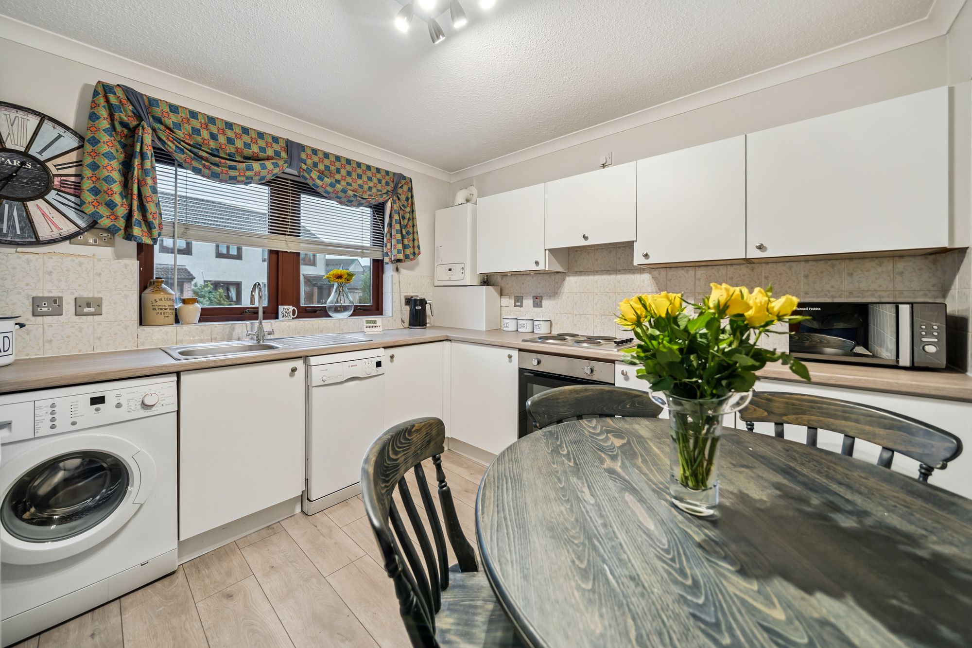 Ballantrae Crescent, Newton Mearns, G77 – Clyde Property Ltd